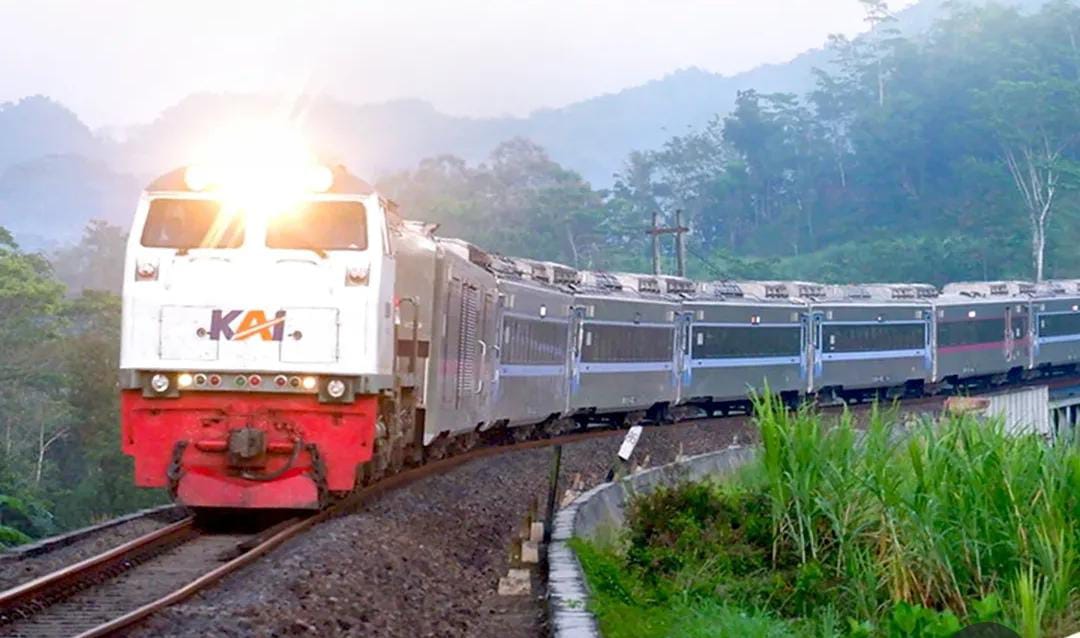 Merayakan Kemerdekaan di Atas Rel: Promo Merdeka KAI untuk Perjalanan ...